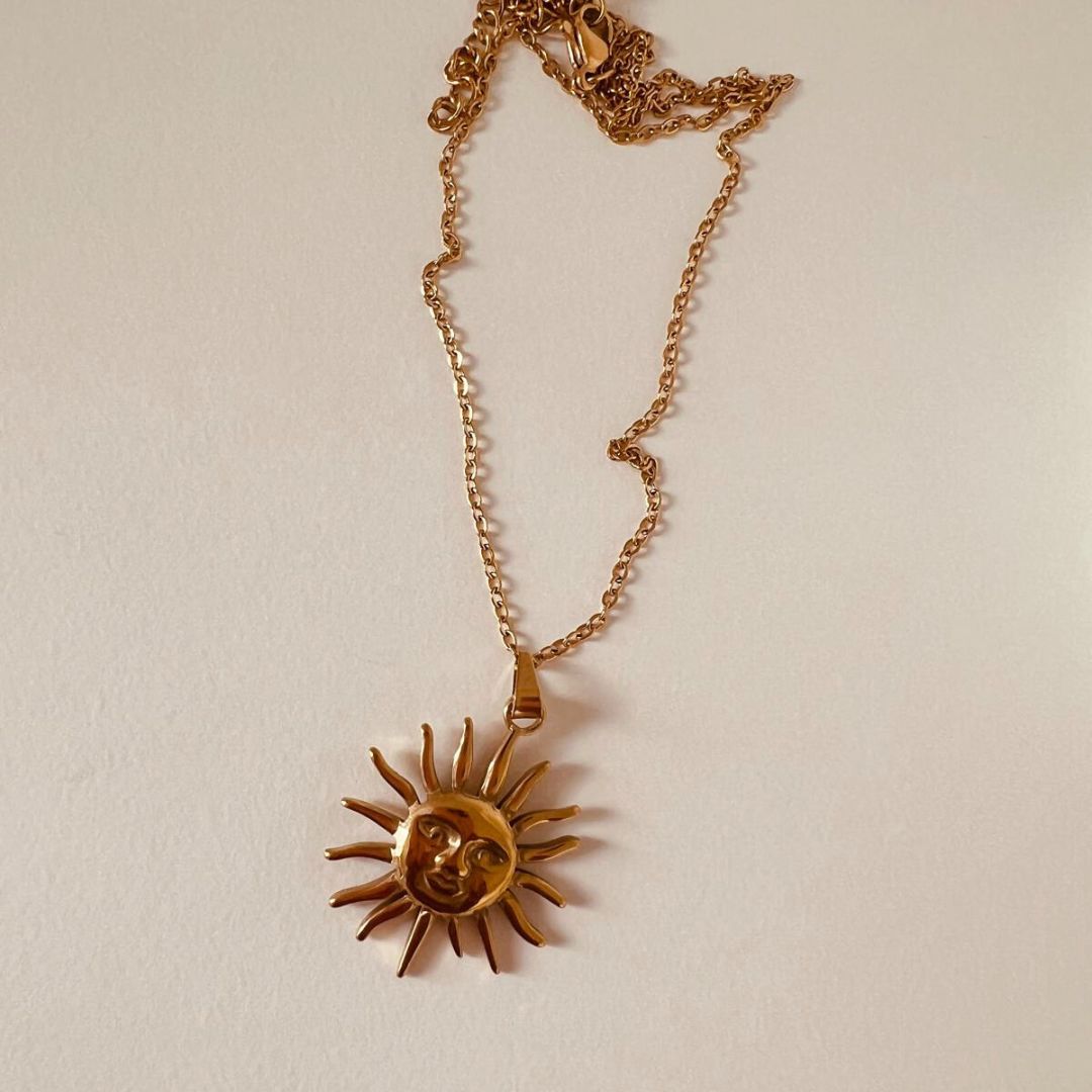 SOL | Daniela Valera
